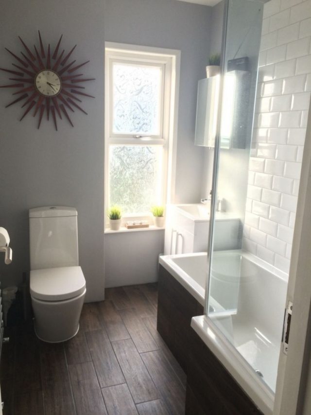 45 Best Stylish White Subway Tile Bathroom Ideas For Your Reference